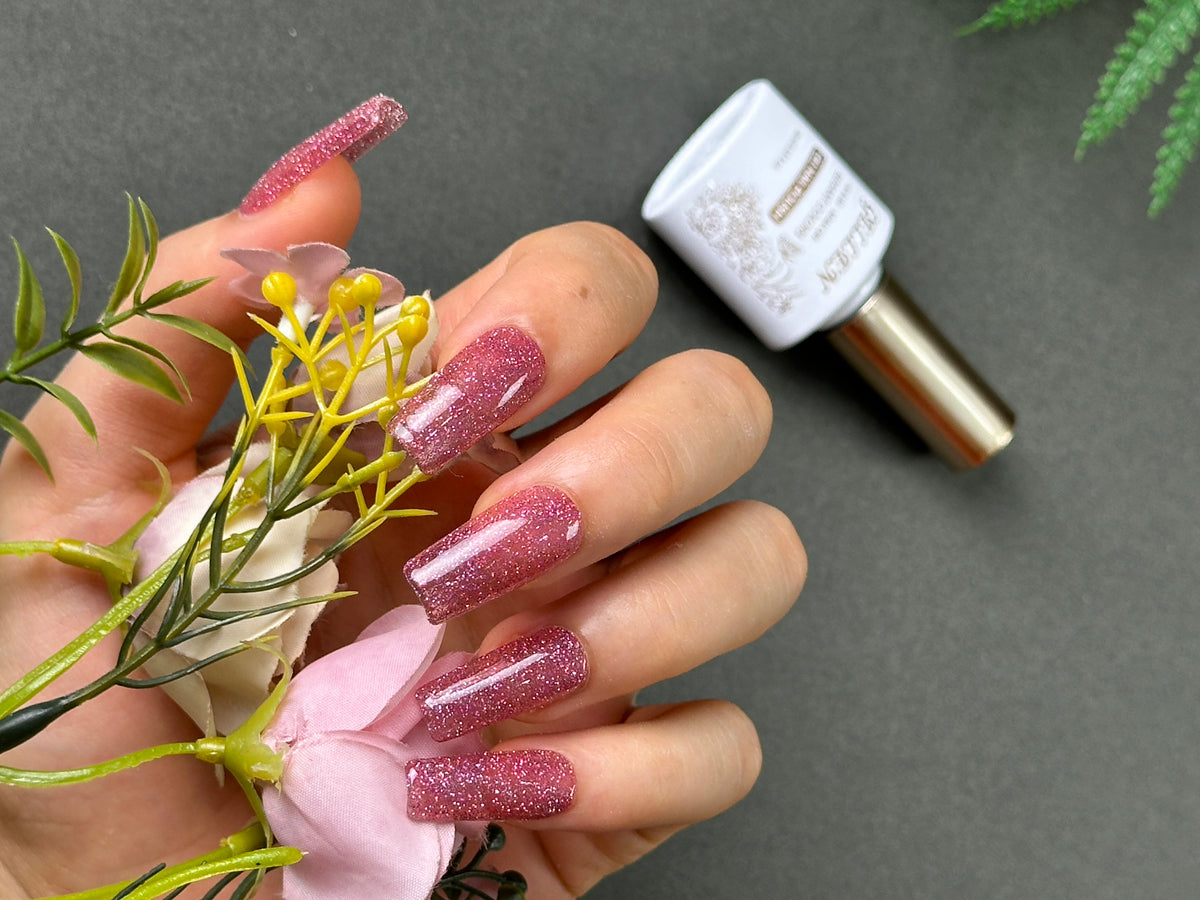 How to Remove Press on Nails at Home With or Without Acetone in 3 Meth ...